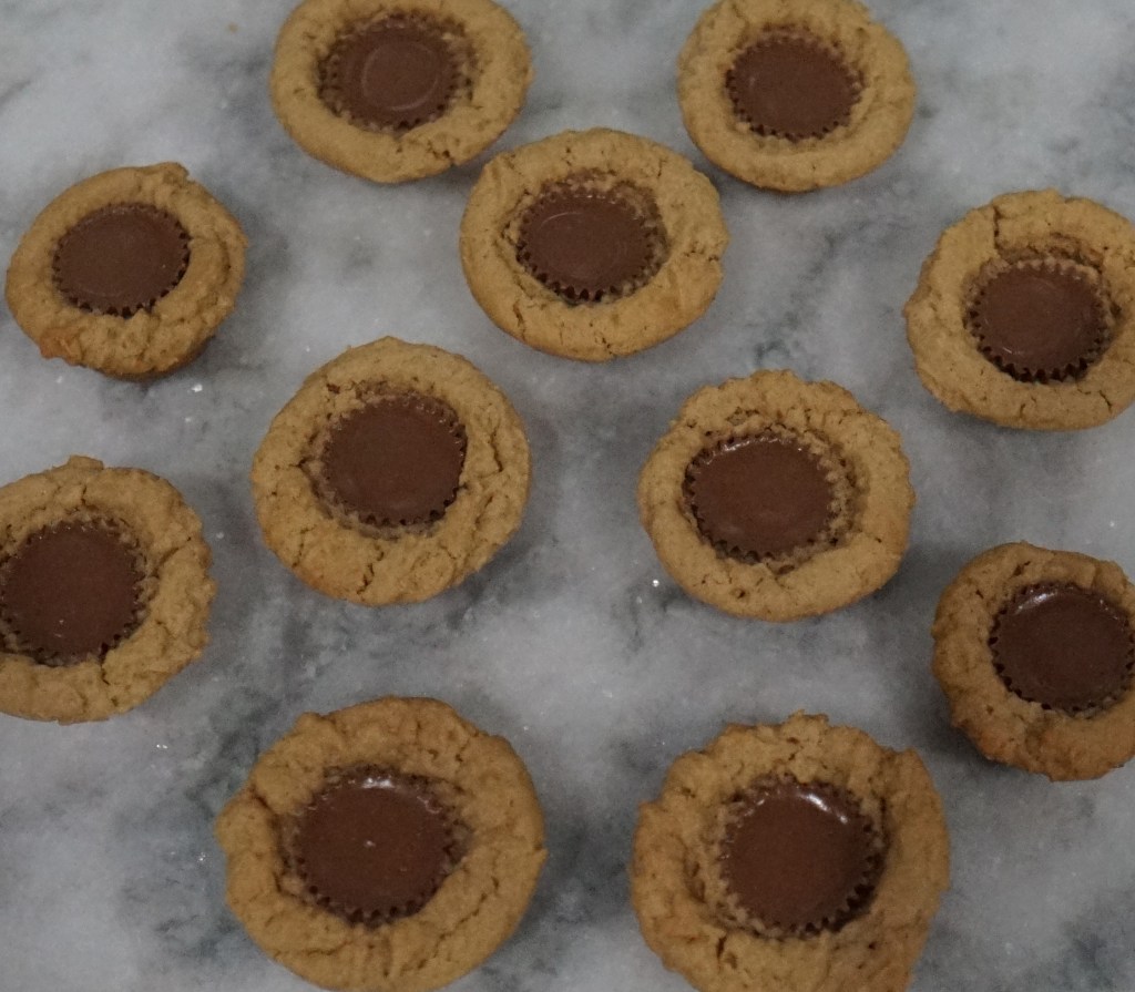 Peanut Butter Cup Cookies · Make Craft Game